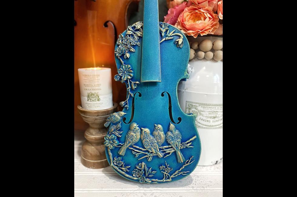 The Strad - Photo gallery: artist transforms broken violins into unique ...